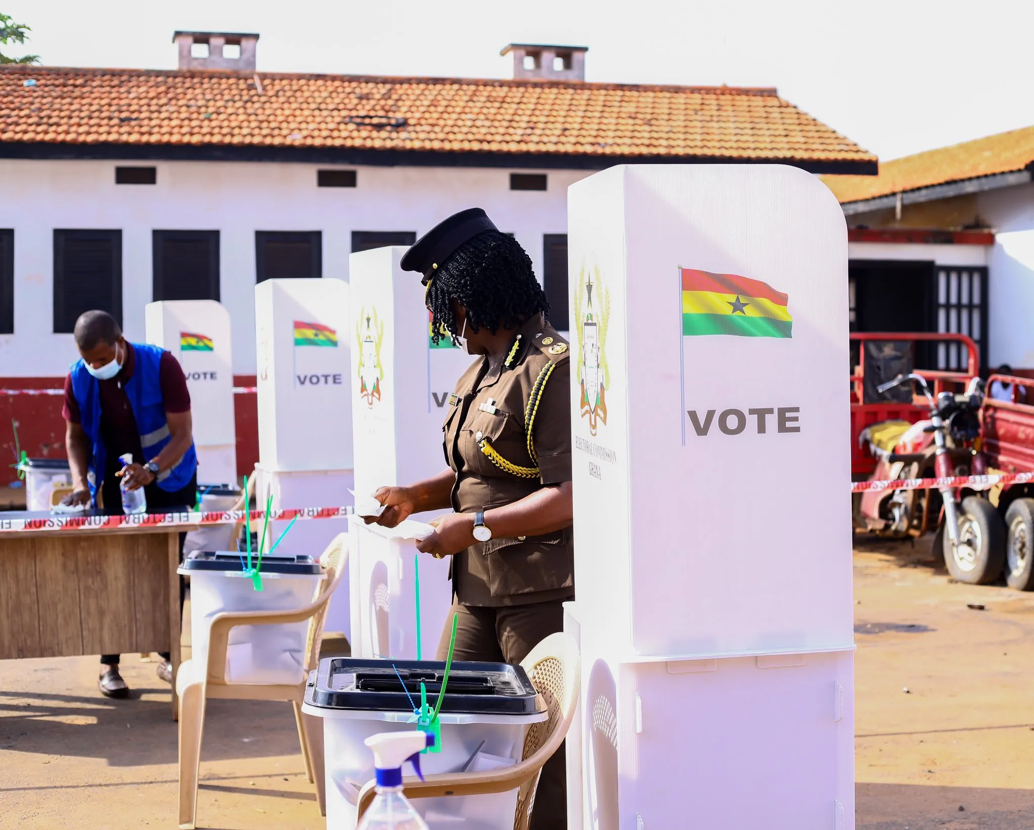 Electoral Commission holds District Level Elections in parts of Ashanti ...