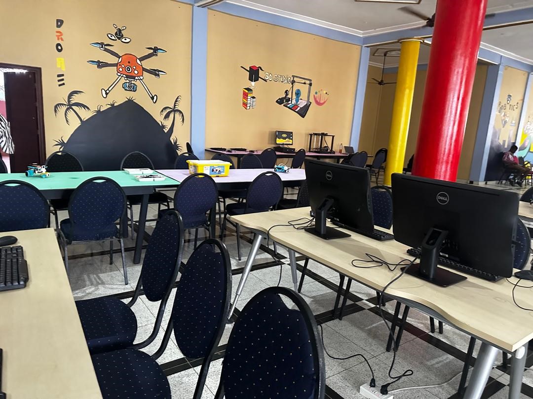 MTN Ghana Foundation hands over state-of-the-art integrated STEM lab to ...